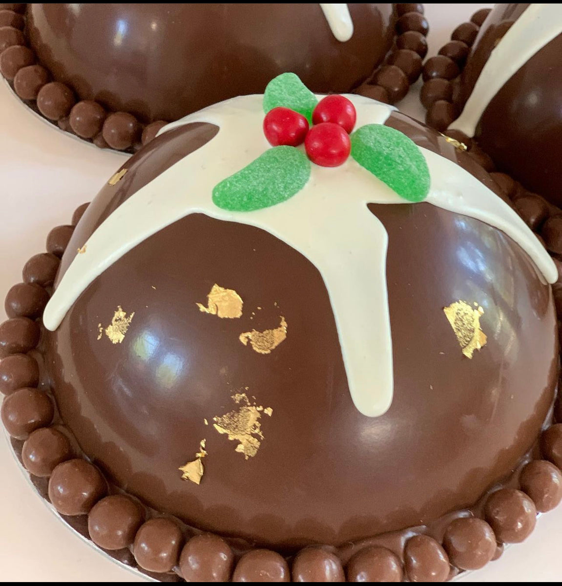 Christmas Pudding SmashCake – Smashed Pinata