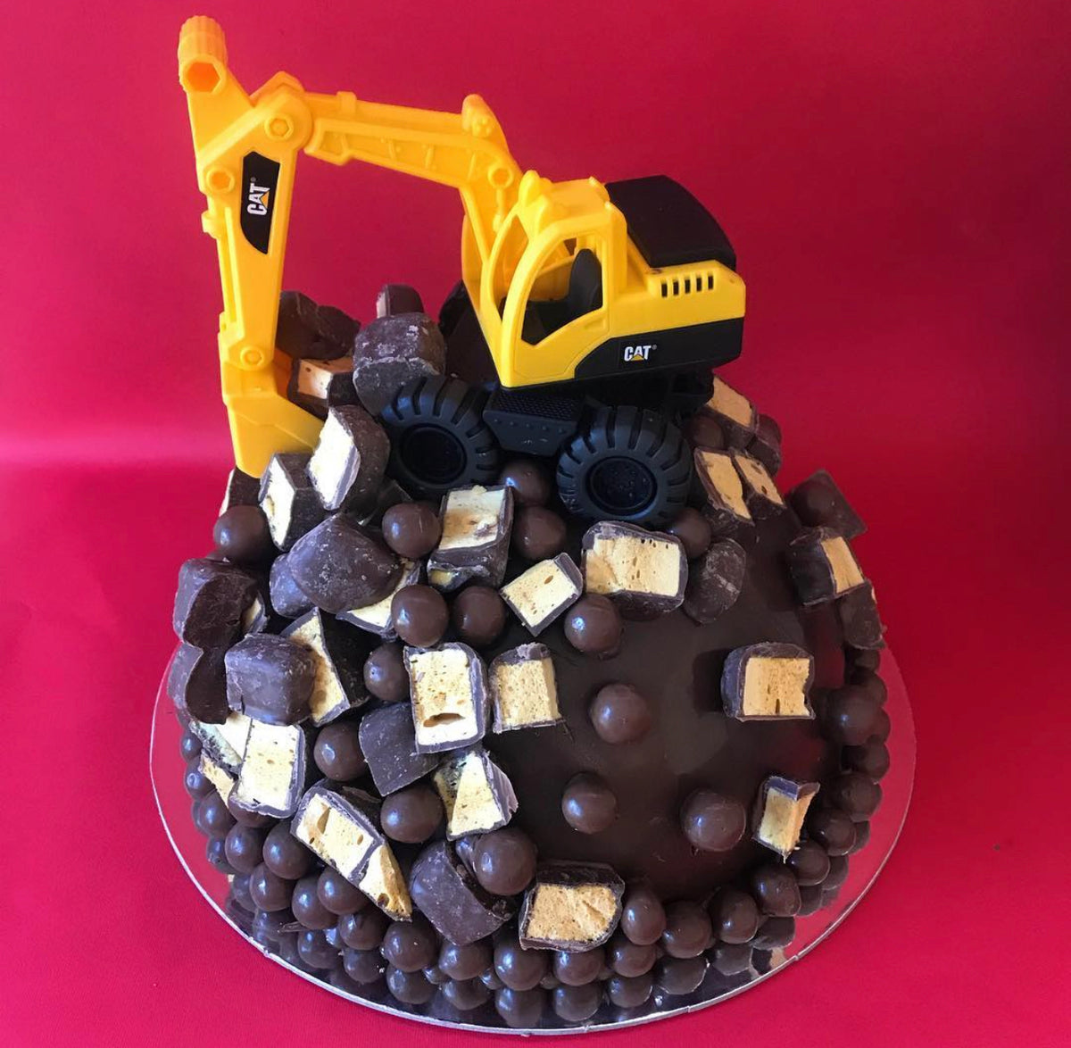 Digger SmashCake – Smashed Pinata